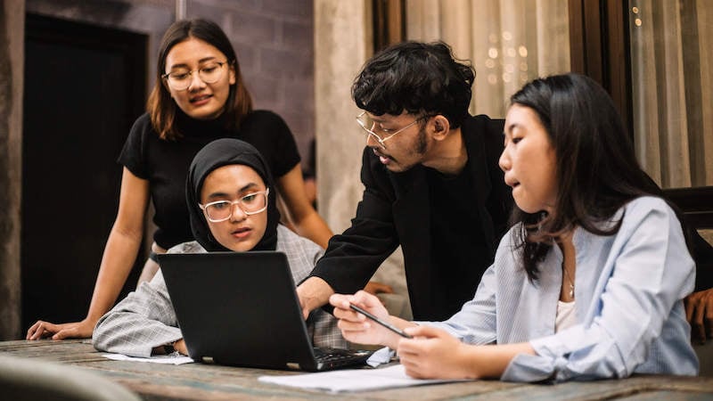 Improve Team Dynamics With These 6 Steps